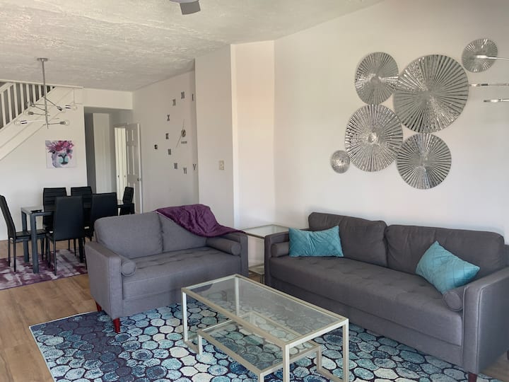 ⚡️Newly Renovated 3br/2ba W/d, 5 Mins From Dt - Indiana (State)