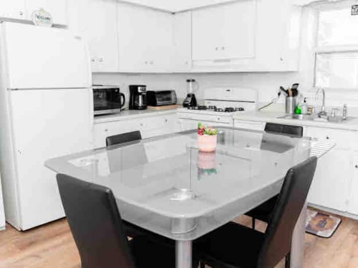 Cozy Apartment With 3 Bedrooms Fully Furnished - Fall River, MA