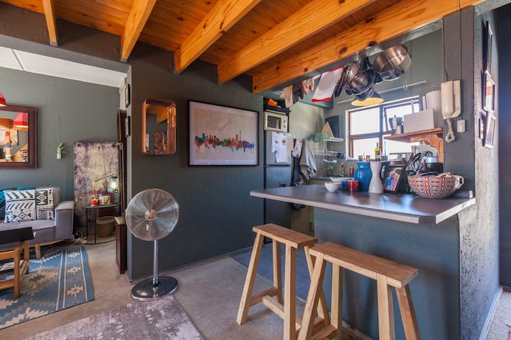 Jozi - Hip, Clean&secure Apartment In Sandton - Sandton