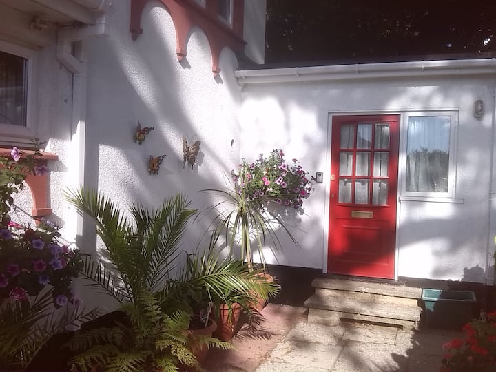 Mayflower Holiday Accommodation Dawlish. - Dawlish