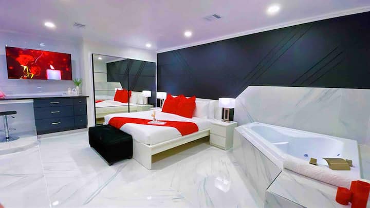 H&s Pleasure Suite With Jacuzzi 8 Mi From Iah - Aéroport George-Bush de Houston (IAH)