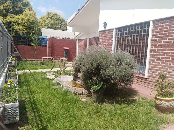 Casa En Linda Zona Residencial - Villa Carlos Paz