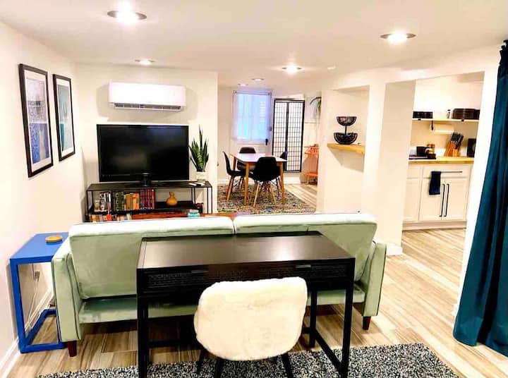 Cozy Comfy And Cool Garden Level Apartment - Bloomingdale, DC