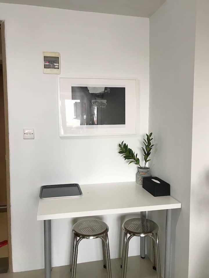 Fit 3-4 Persons *2 Bedrooms Apt, Pool View Bintaro - Yakarta