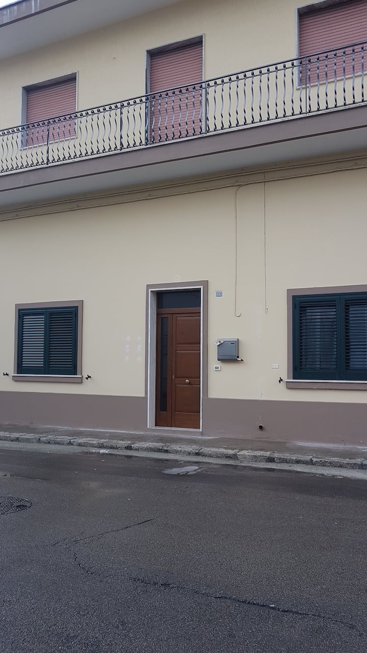 Rifinita Casetta Con Volte A Stella - Leverano