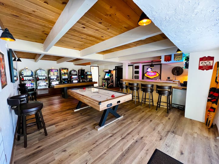 Lake Arrowhead Proper - Crestline, CA