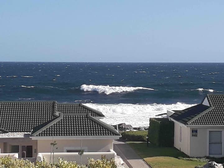 24 Whale Rock Estate, Westcliff, Hermanus - Hermanus