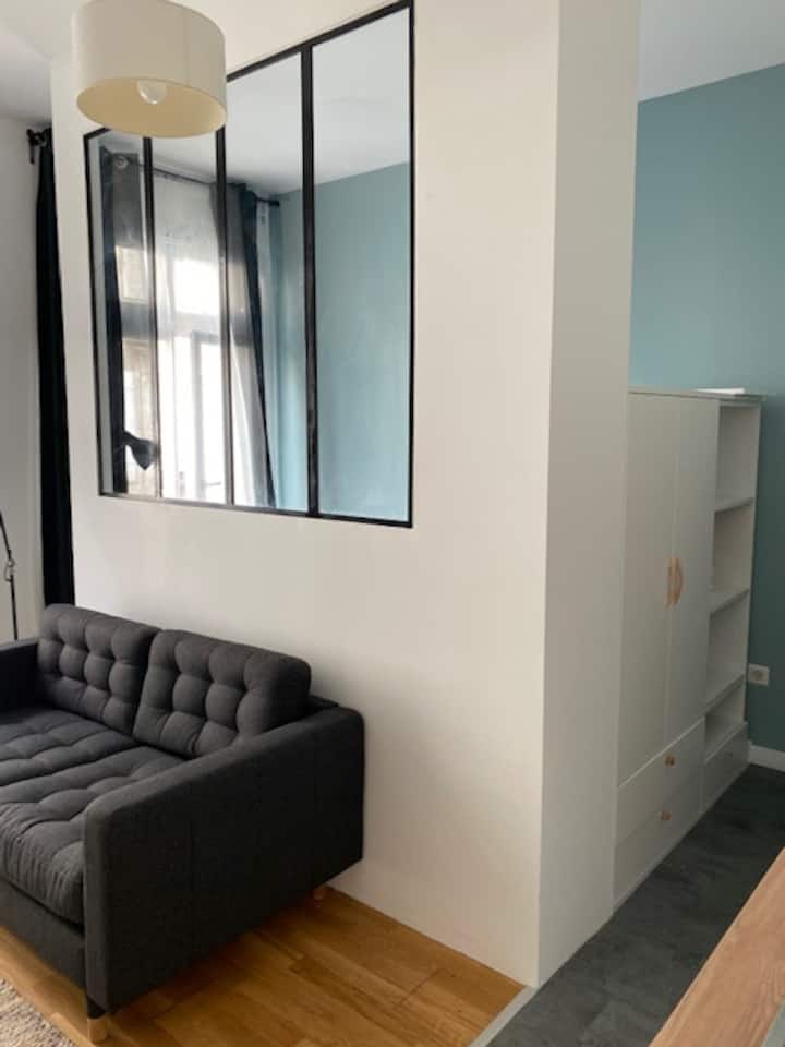 Studio Très Agréable Avec Chambre Séparée En Plein - Angoulins