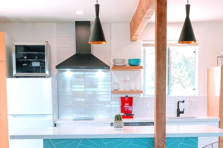 1 Block To Beach - Modern Beach Getaway - Santa Mónica, CA