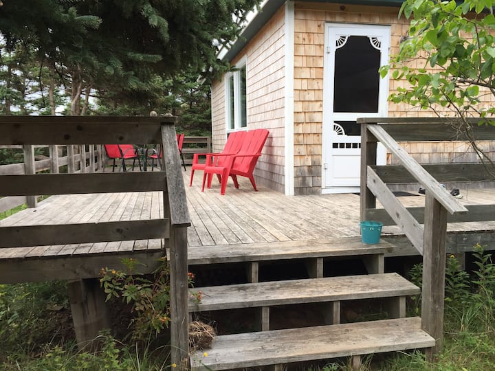 North Shore Private Oceanfront Beach Cottage - Prince Edward Island