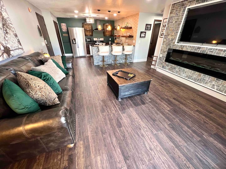 Appleton Speakeasy For Vip W/garage/laundry - Appleton, WI