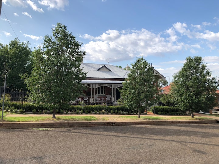 East Tamworth Charm - Tamworth