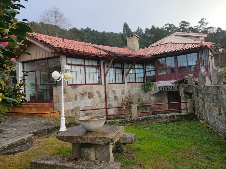 Casa Rústica De 1875 En Entorno Rural - Baiona