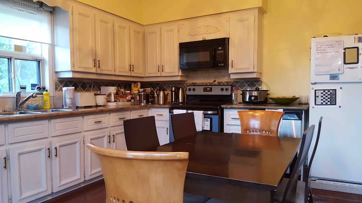 Furnished Heritage Rooms Downtown - Toronto