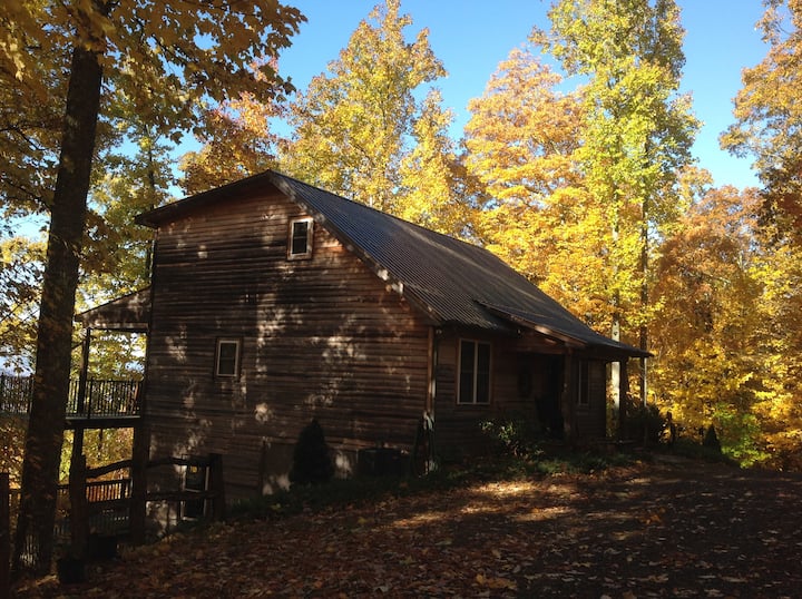 Mountain Top Hideaway - Cabins for Rent in Franklin, North Carolina ...