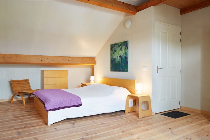 Zolderstudio Met Balkon In Kanne - Maastricht