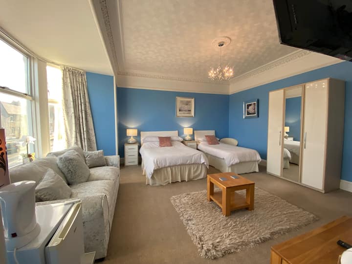 Spacious Master En-suite In Lerwick - Lerwick