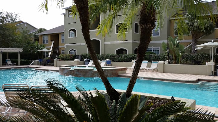 Resort Style Clearwater Beach Condo - Clearwater Beach, FL