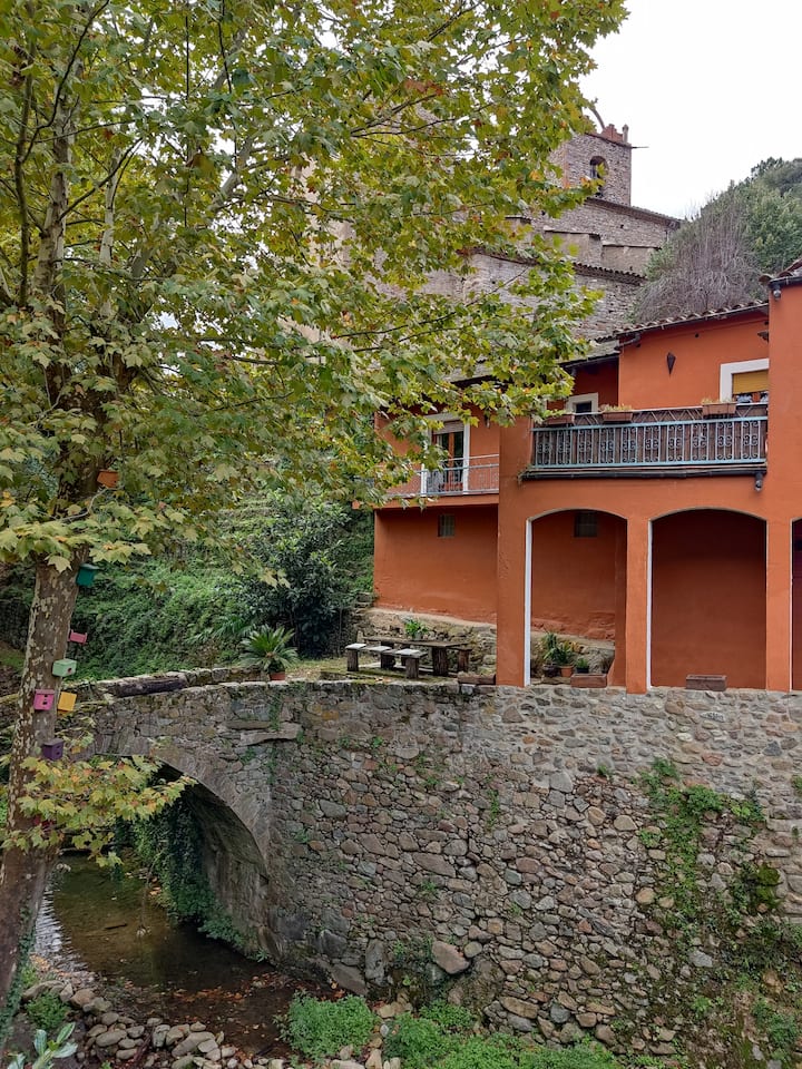 River House - Casa Junto Al Río - Osor - Amer