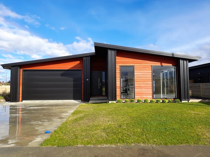 Red Cedar Retreat - Te Anau