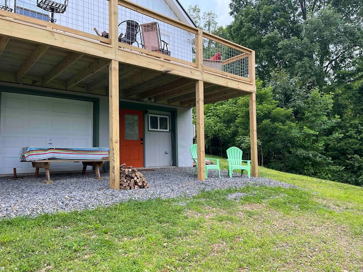 Wynn D Acres, Va — Cozy Floyd Home With A View - Floyd, VA