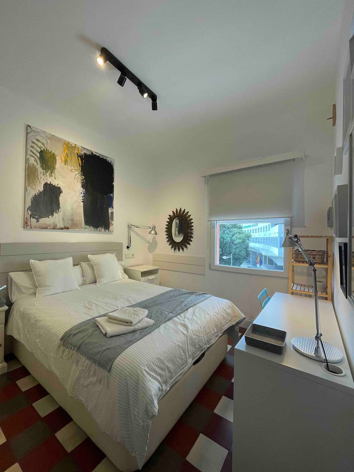 Habitación En Piso Frente Al RÃo Con Baño Privado - Murcia