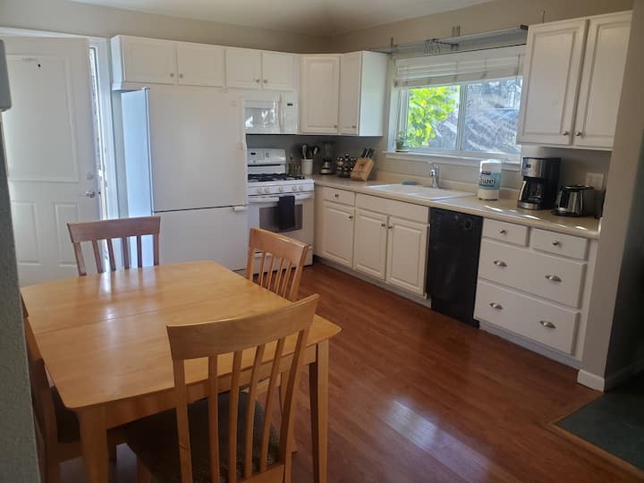 Monthly Rental - Two Bedroom/one Bath/kitchen Wd - Sonoma, CA