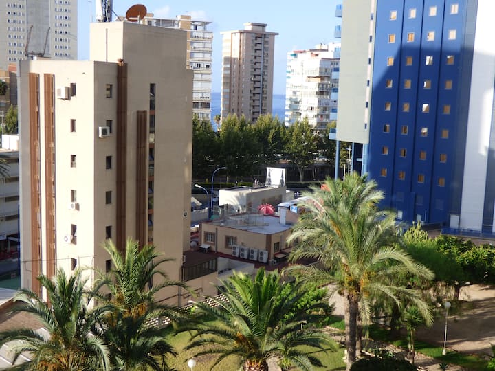 Apartamento Zona Plaza Triangular Con Piscina - Benidorm