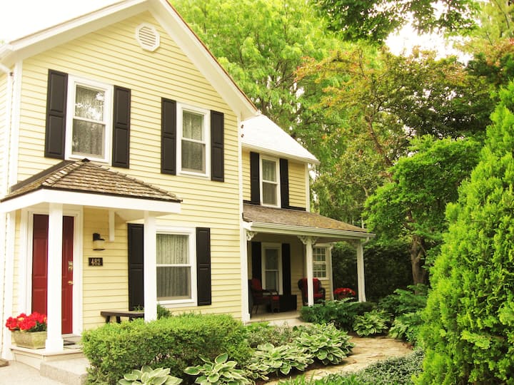 Piano House Retreat 2 Bedroom In Historic Old Town - Niagara-on-the-Lake