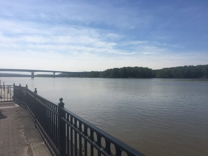 The Getaway On The River, Gives You Just That! - Prairie du Chien, WI