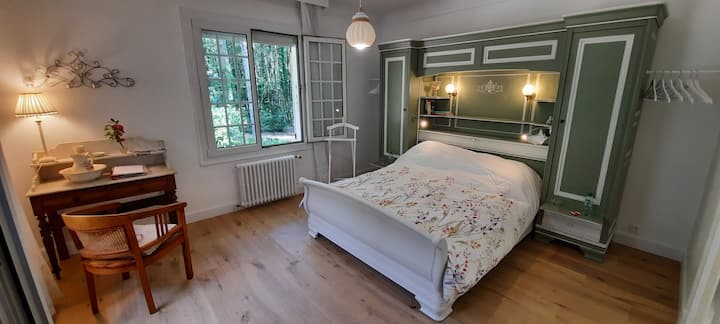 Suite Parentale En Forêt Privée Au Pied Du Château - Contres