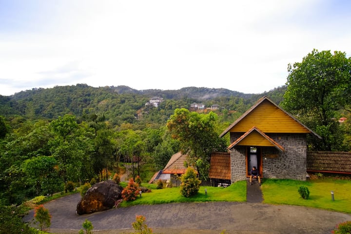 Resorts In Malakkappara | Book from 18 Stay Options @Best Price