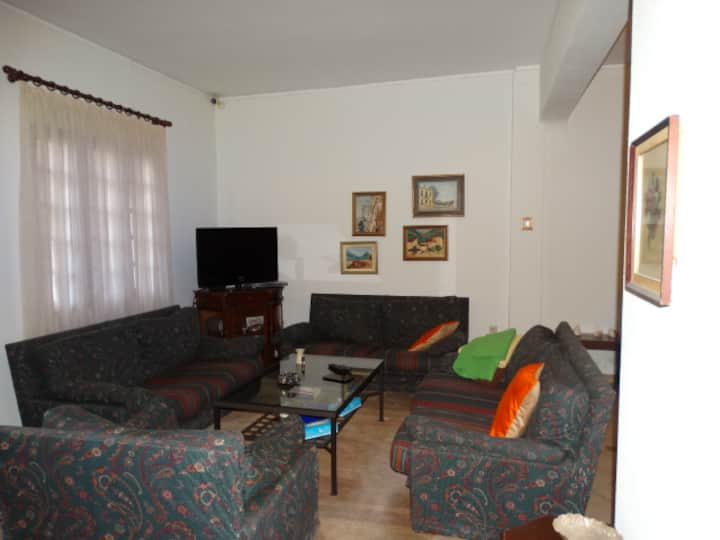 Orange Room!!! - Аспропиргос