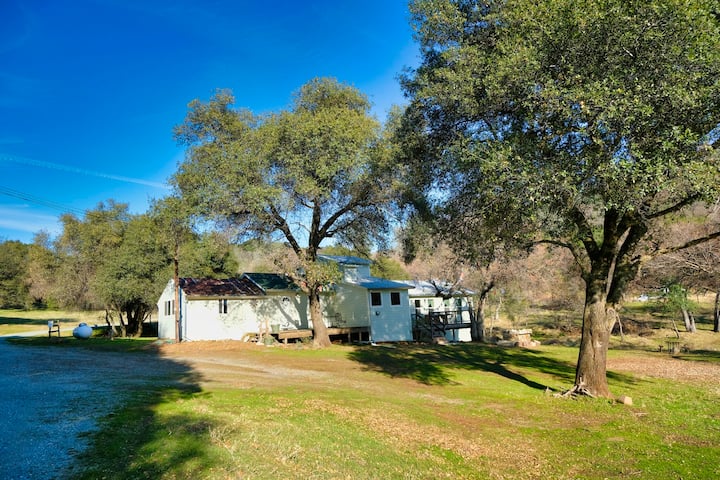 Anahata Lodge Retreat House - Murphys