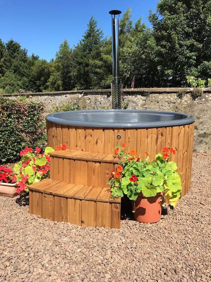 Cumledge Yewtrees, Dogs Welcome, Hottub, Log Stove - Coldingham