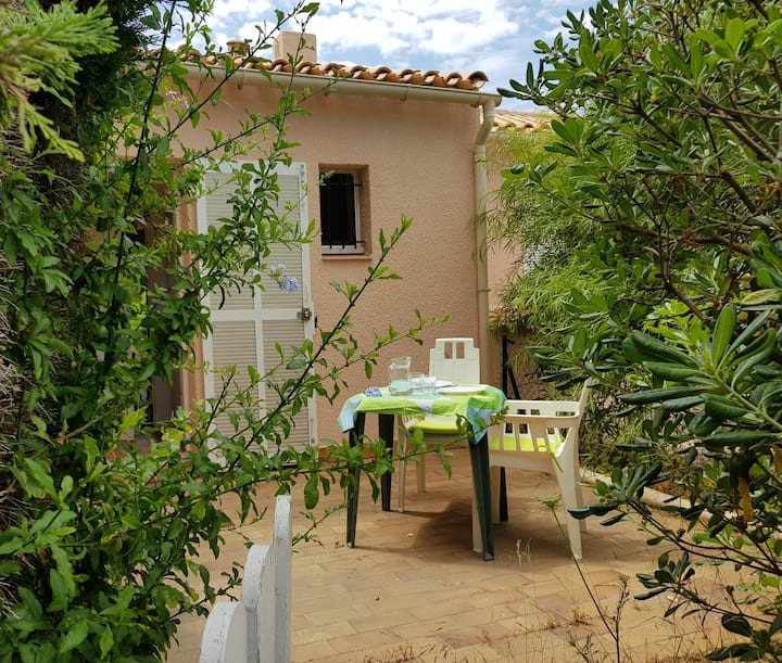 Charmant Studio Véranda 800m Du Port Et Des Plages - La Londe-les-Maures