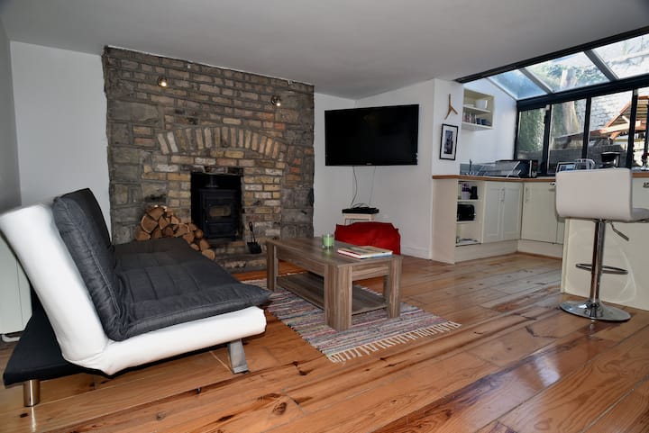Dublin Holiday Rentals & Homes - County Dublin, Ireland | Airbnb