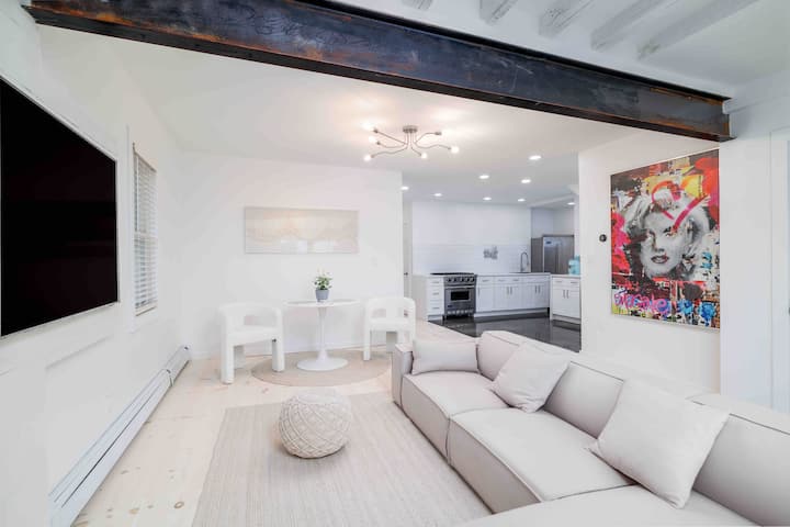 Modern Luxury 2br 400 Ft To Beach ! W/ Parking - Long Beach, NY