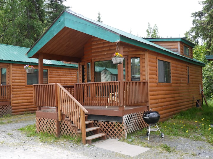 Gwin's Lodge Spruce Cabin #6 - Cooper Landing, AK
