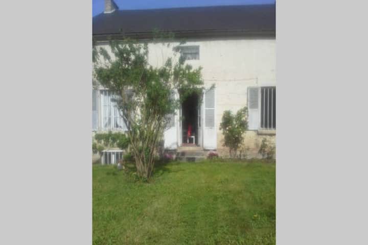 Maison De Famille En Bourgogne - Montbard