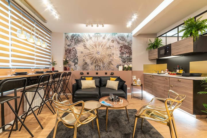 Elegant  Flat  In The Heart Of Paris  / La Fayette - Paris