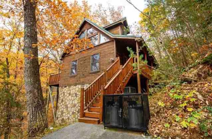 Smoky Mountain Memories. Lifetime Memory Maker - Gatlinburg, TN