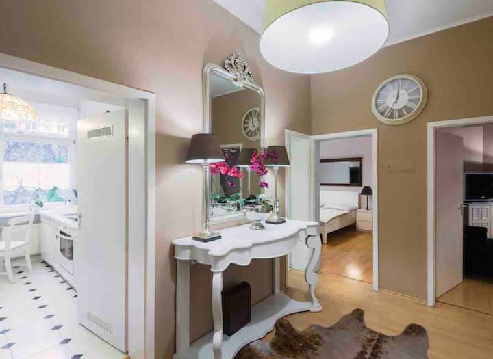 Wunderschöne 4 Zimmer Wohnung/5 Min. Zur Messe - Frankfurt (Main) Hauptbahnhof