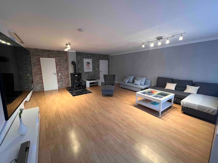 70 Qm Wohnung  Mit Kamin Und Balkon - Darmstadt