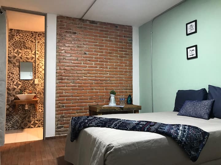 Inmejorable Ubicación De Espacio Para 2 Con Cocina - Mexico city, Mexico
