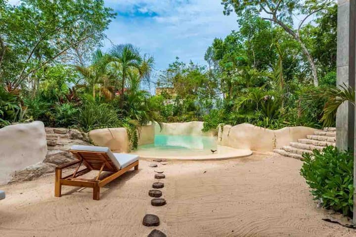 Cozy Studio, W/ Fast Wifi & Great Location - Tulum