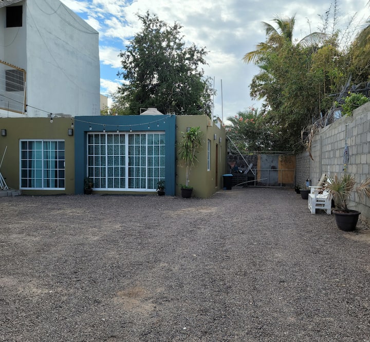 Hermosa Casa A Sólo 3 Cuadras Del Malecón - La Paz