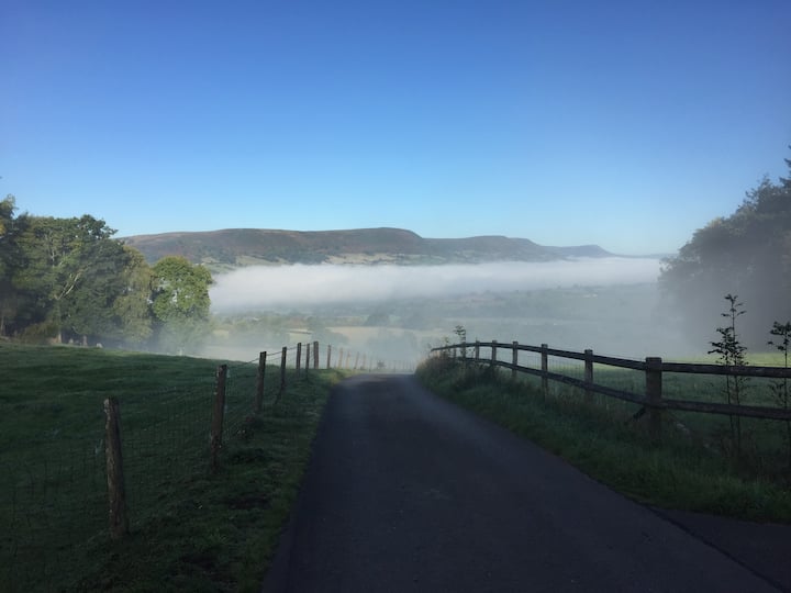 Curlew Cabin - Gorgeous B&b Hideaway - Abergavenny