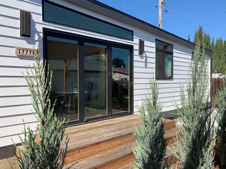 Modern 2 Bedroom 1 Bath Backyard Retreat - San Jose, CA
