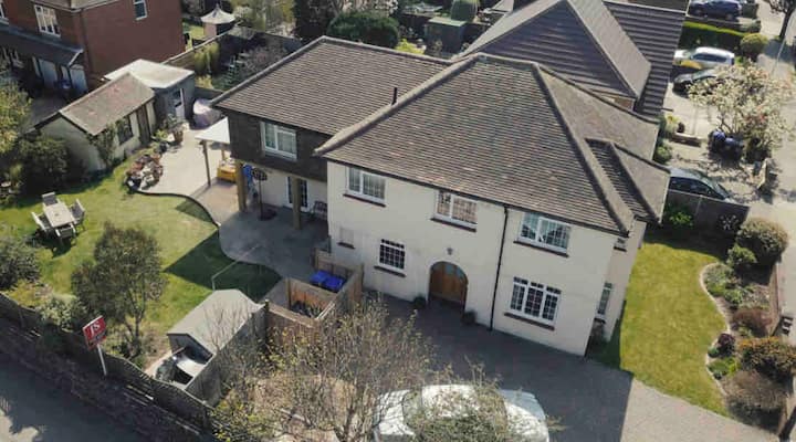 Large House Near The Sea! - Steyning